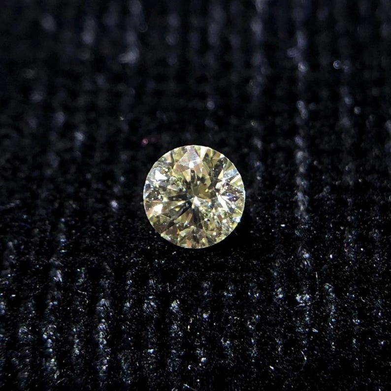 Rare Yellow Diamond Cut Gemstone Natural Diamond Round Shape 0.16 Carat ...