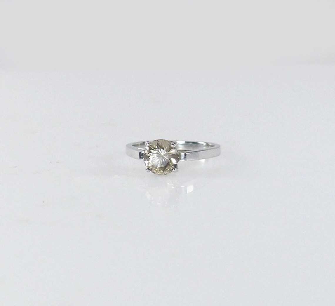 Round Solitaire Ring Round Solitaire Engagement Ring - Etsy
