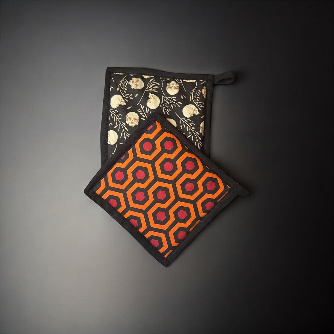 Handmade Gothic Pot Holders - Spooky Horror Kitchen Decor - Set of 2 ...