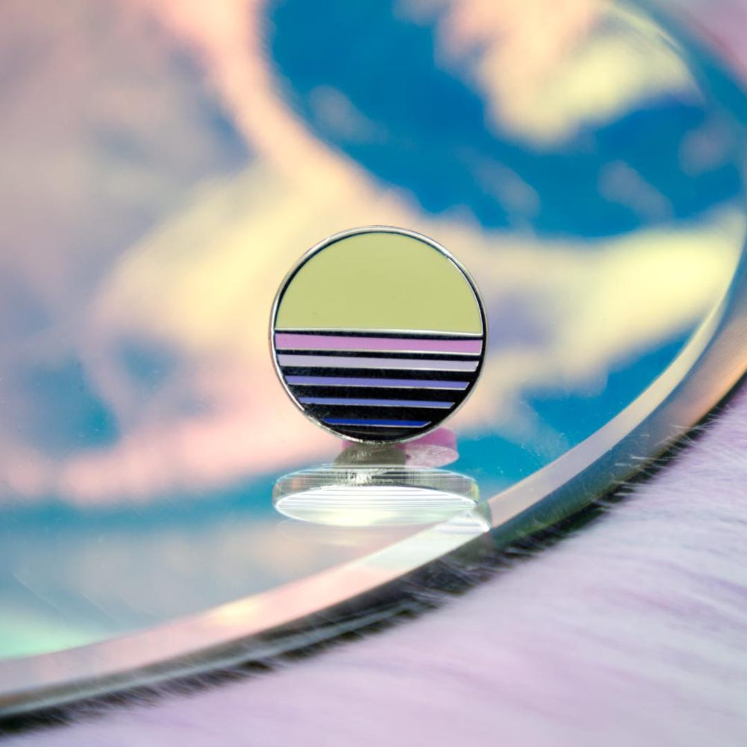 Gradient Vaporwave Sun Enamel Pin - Etsy