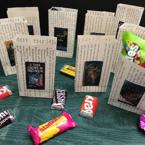 Book Favors - Etsy