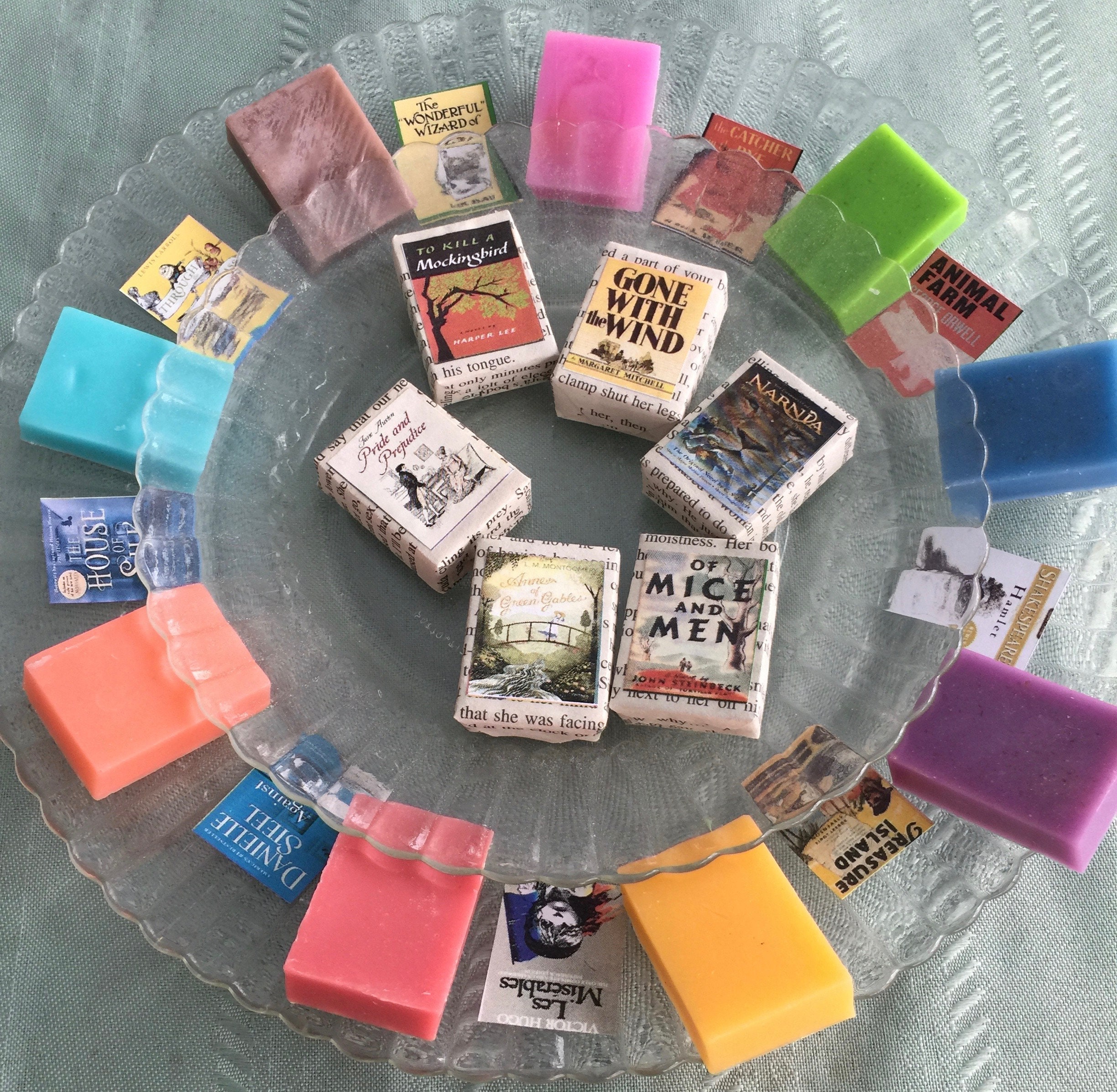 12 Book lover literary mini guest soaps for book clubs | Etsy