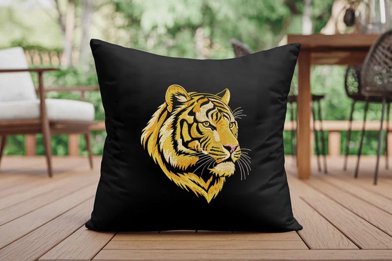 Majestic Tiger Head Embroidery Design, Realistic Animal Machine File ...