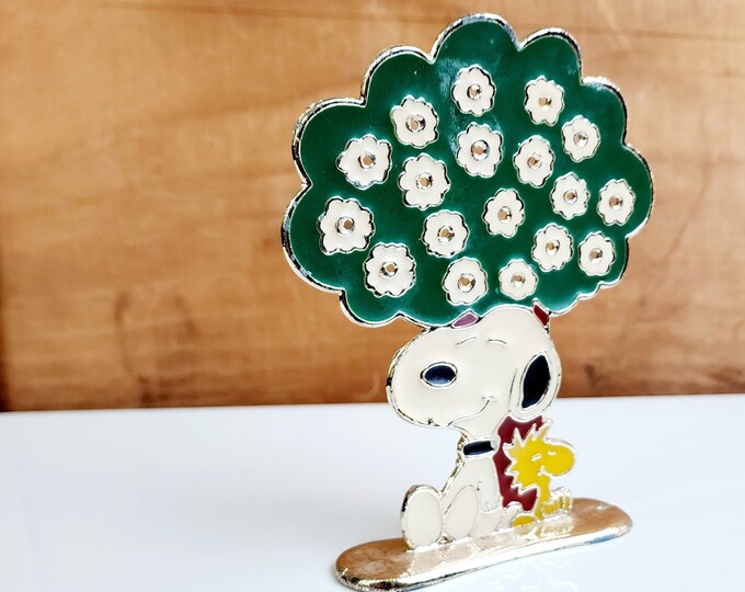 Snoopy & Woodstock Enamel Earring Tree, Childhood Memories, Dresser ...