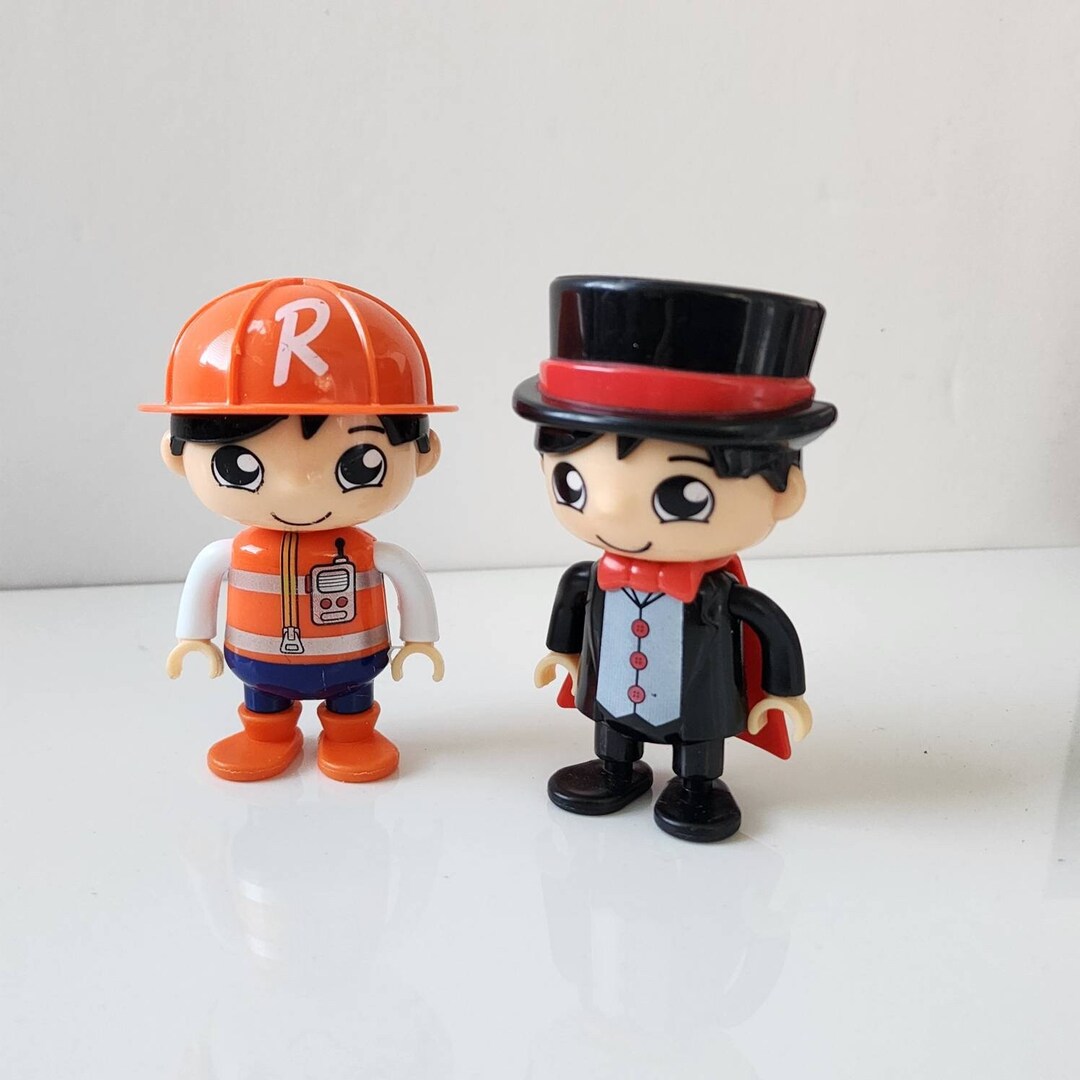Ryan's World Plastic Toy Pair 2, Action Figure Magician, the Amazing ...