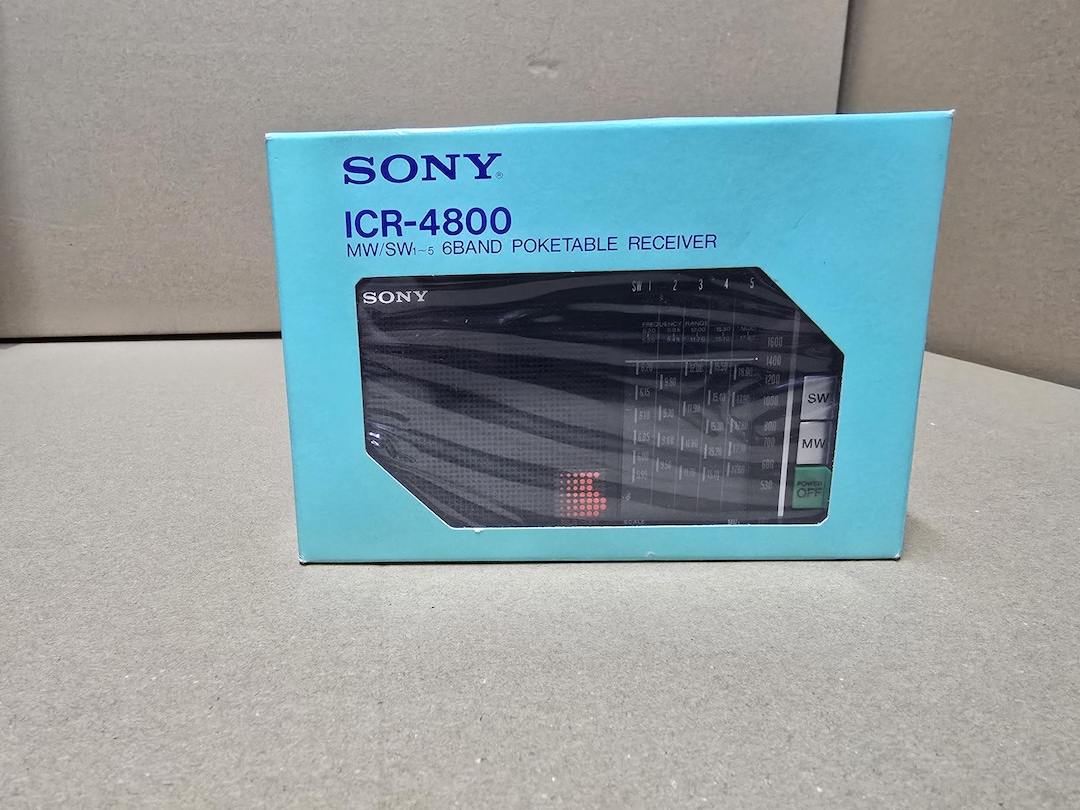 Sony ICR-4800 Portable World Band Radio - First Small Multi-band ...