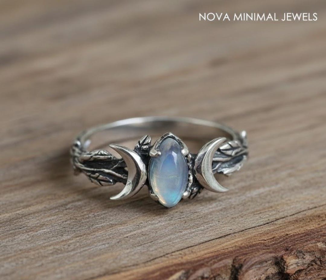 Gothic Moonstone Moon Ring: Silver Crescent Boho Jewelry - Etsy