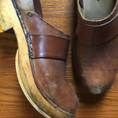 Vtg 60s Handmade Brown Leather and Wood Clogs / Size 9.5 - Etsy