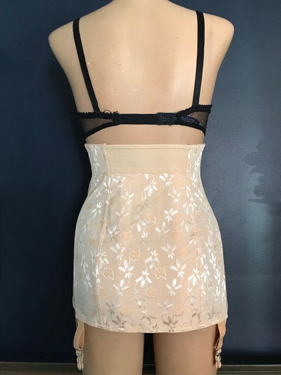 Vtg 40s Modart Form Fit Girdle With Garters Size 26 Gem