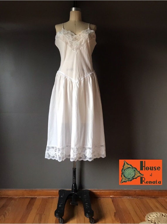 Vintage 90s white victorias - Gem