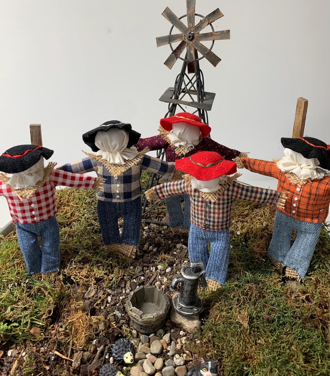 Hand Sewn Miniature Scarecrow: 1/12 Scale Fairy Garden Decor - Etsy