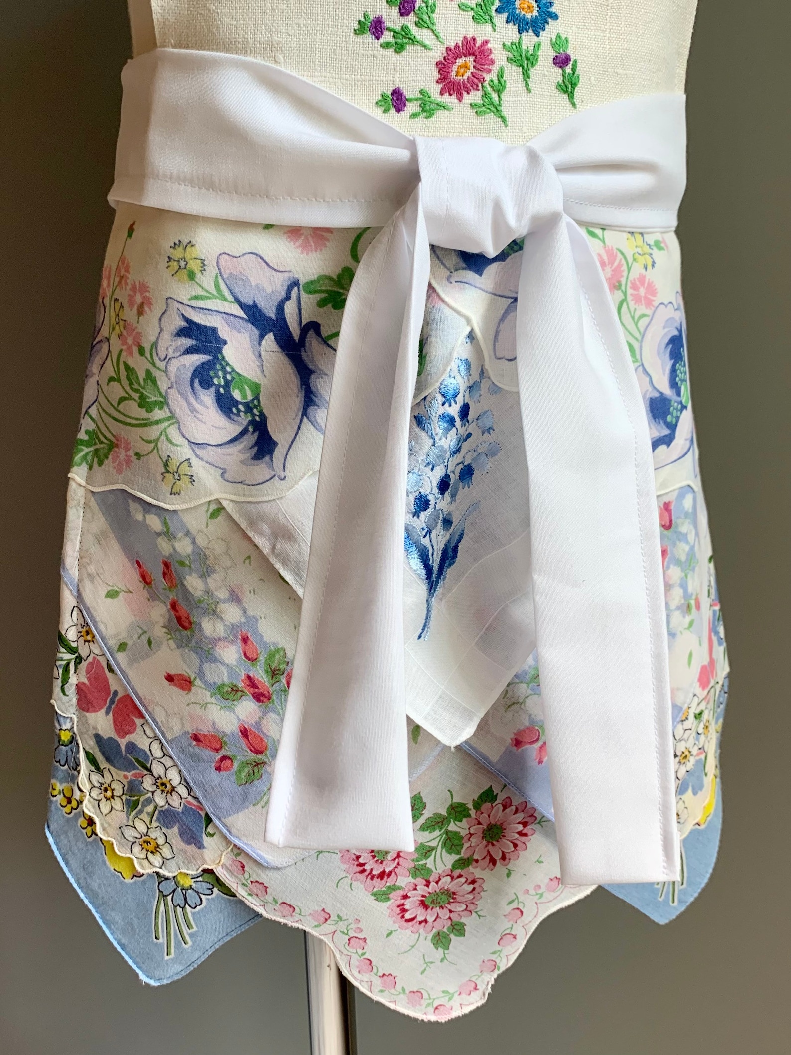Mother and Daughter Handkerchief Aprons for Baking or Crafts - Etsy