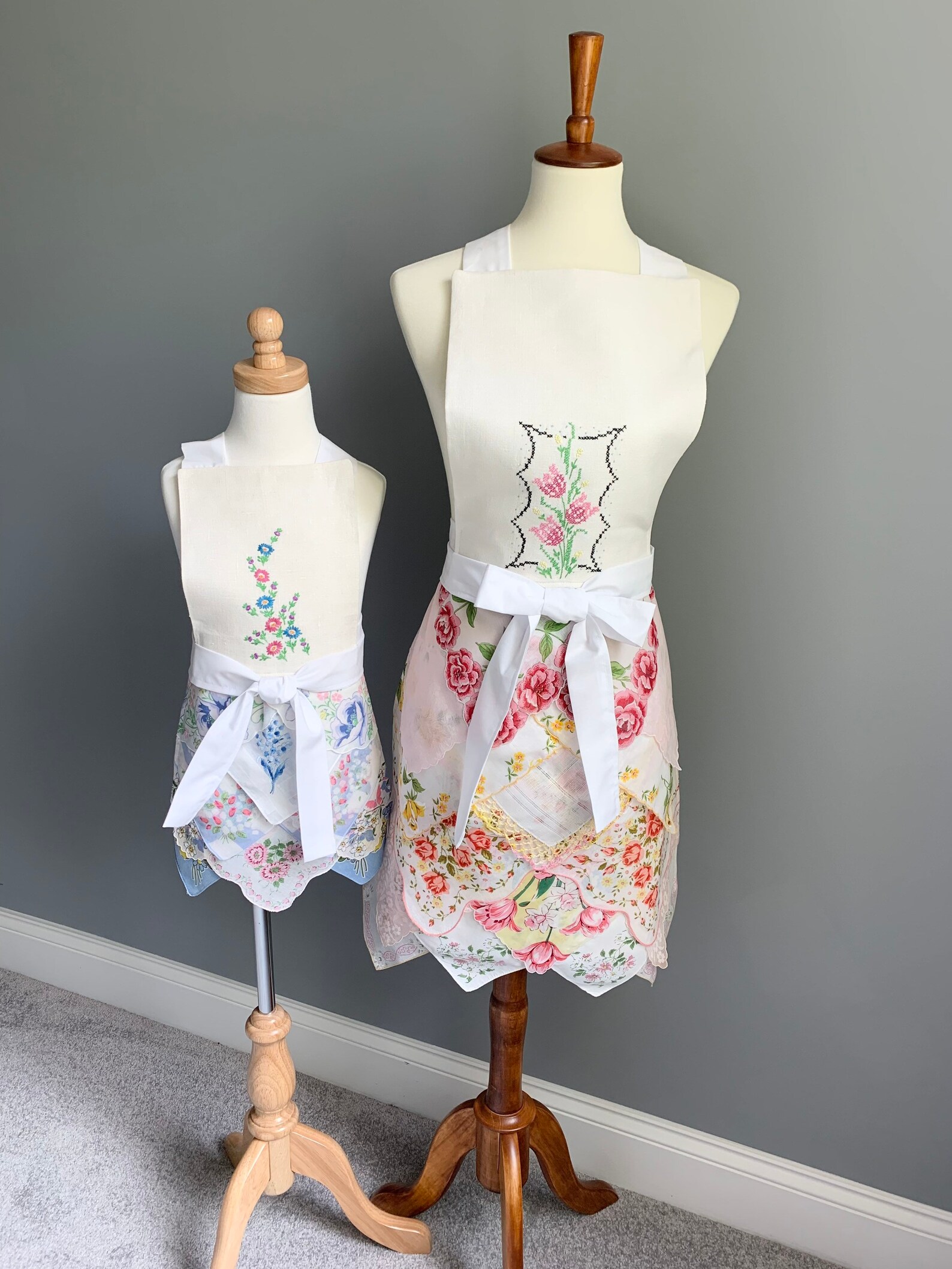 Mother and Daughter Handkerchief Aprons for Baking or Crafts - Etsy