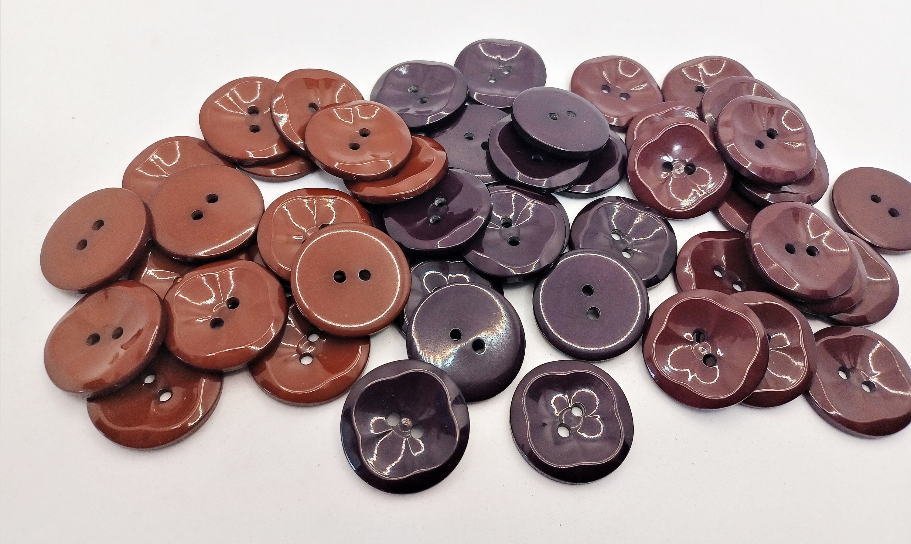 Vintage Flower Shaped Acrylic Buttons in Brown, Dark Brown or Eggplant ...