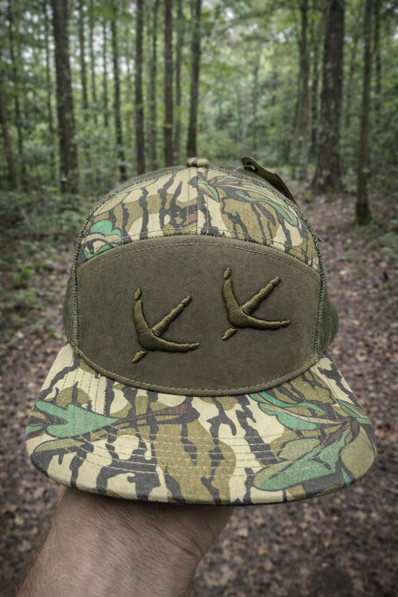 Turkey Claw- 7 Panel Mossy Oak Green Leaf, Outdoor Hunting Bottomland ...