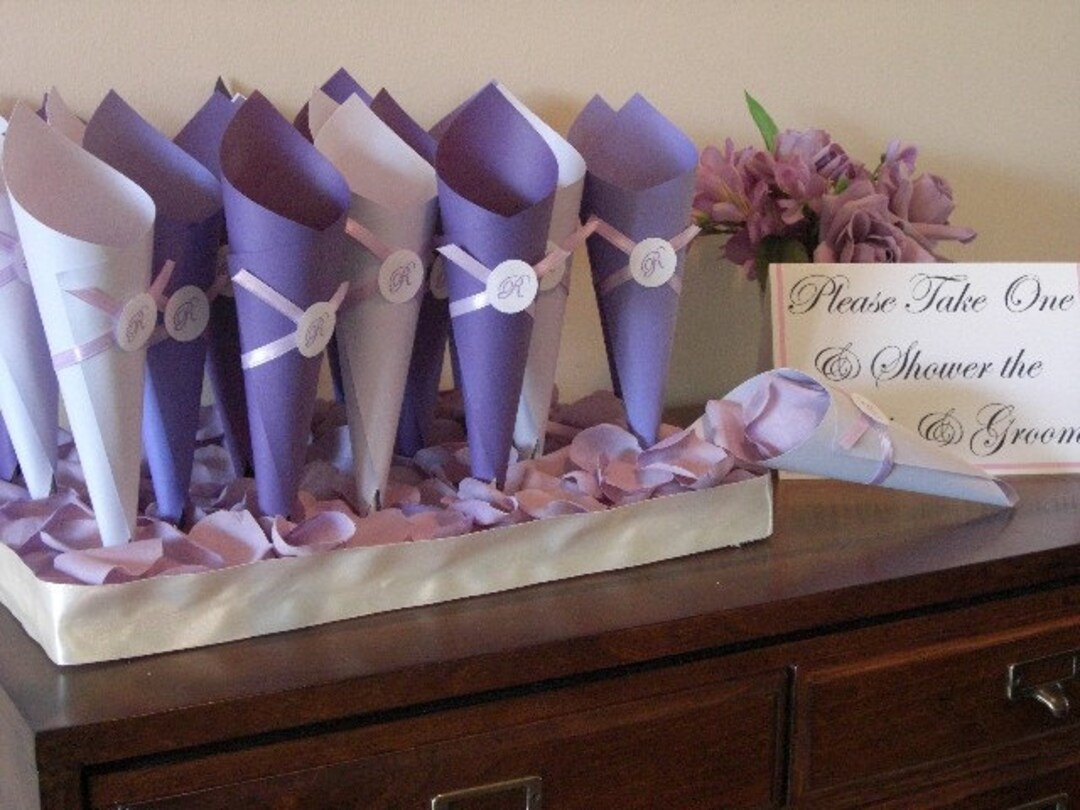 20 Monogrammed Wedding Paper Cones With Ribbon Wrap - Etsy
