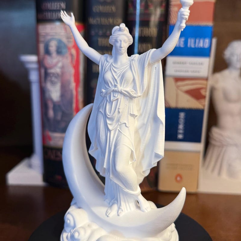 Nyx Statue Figure - Etsy UK