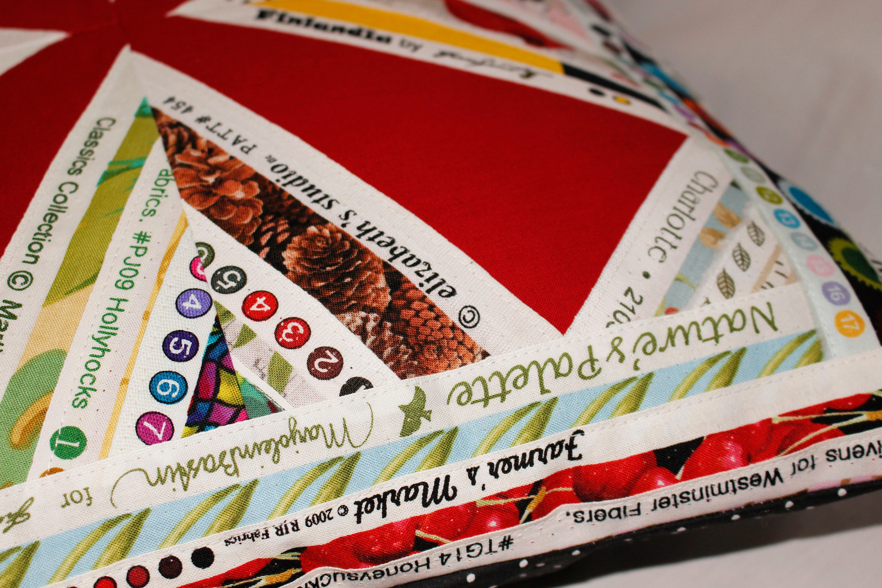 Red Zinger Selvage Pillow Pattern 16 X 16 Quick - Etsy