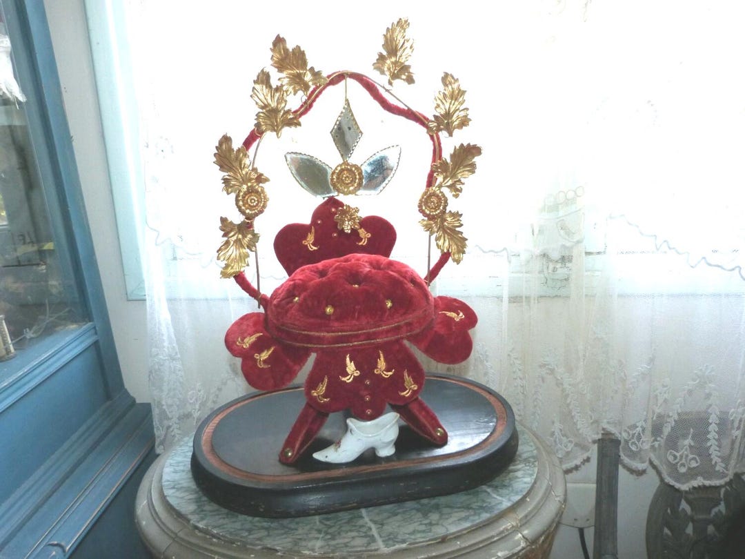 1800s Antique French Wedding Bridal Stand Wedding Cushion Display ...