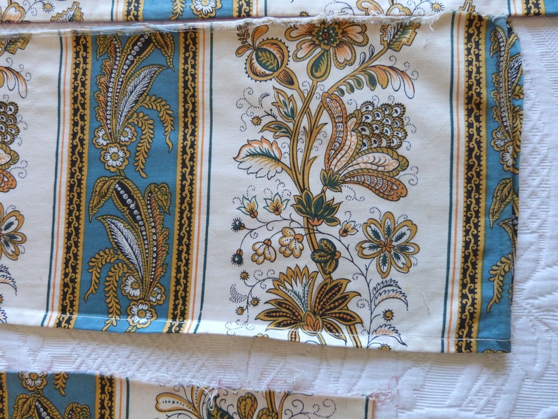 3 Pieces Vintage French Floral Fabric W Roses Flowers | Etsy