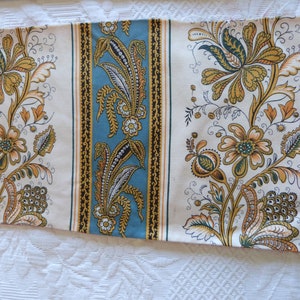 3 Pieces Vintage French Floral Fabric W Roses, Flowers, Vintage Sewing ...