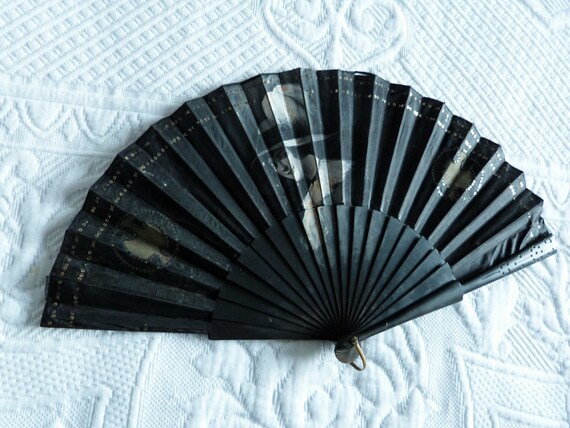 Antique hand fan 1900s folding fan French Chateau han… - Gem