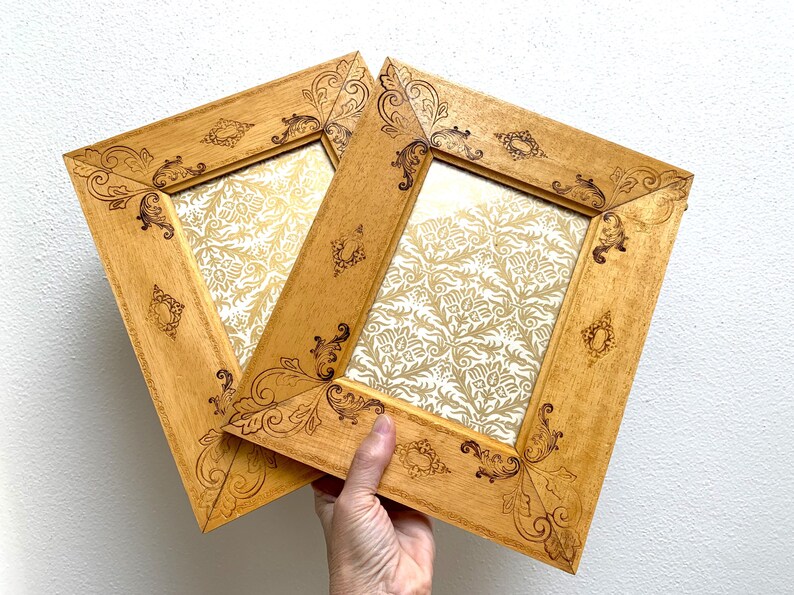 WOOD FRAMES 5 X 7 Engrave Fancy Picture Frames, Glass Front & Stand ...