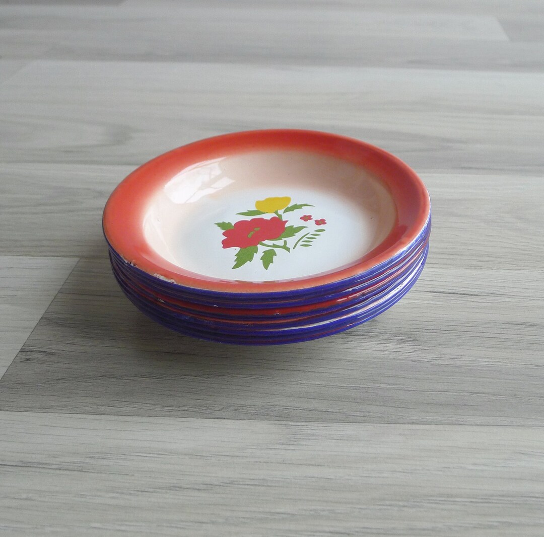 Oct Sale Vintage '50s Kitschy Enamel Ware Red Floral Side Plates - Etsy
