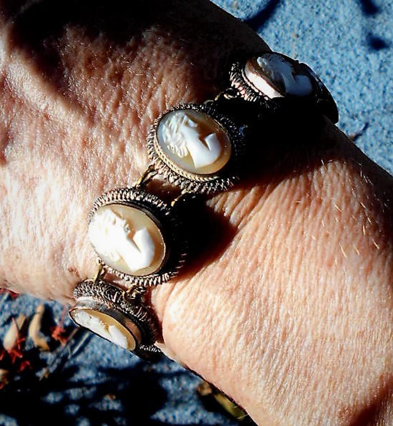 8 Shell Cameos Bracelet Vintage Hand Carved Carnelian Each | Etsy