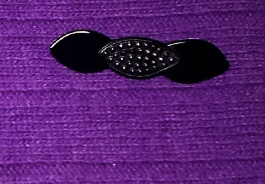 Victorian Wavy W/ Textured Bumps Black Jet Glass Bar From Early 1900's ...