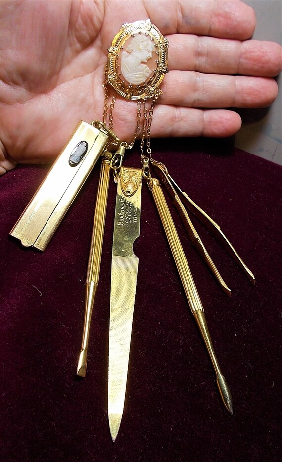 1940 Grooming Barbara Bates CHATELAINE, All Thickly G… - Gem