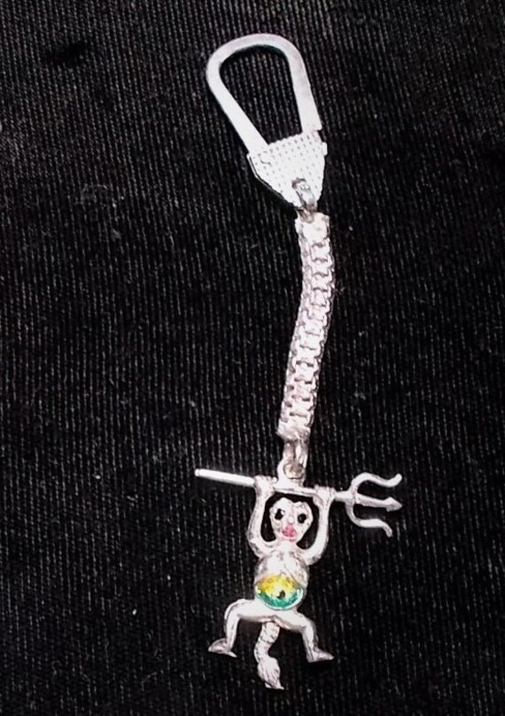 SALE Tiny Vintage unmarked DEVIL Silver Plate Key Rin… - Gem