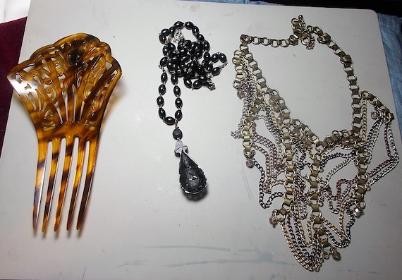 1980 Metal Swag Bookmark Crystal Necklace .Festoon of… - Gem