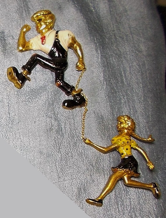 1980s Enamel Lil Abner & Daisy Mae Chatelaine 2 Brooc… - Gem