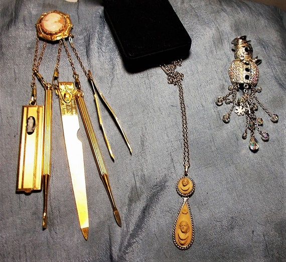 1940 Grooming Barbara Bates CHATELAINE, All Thickly G… - Gem