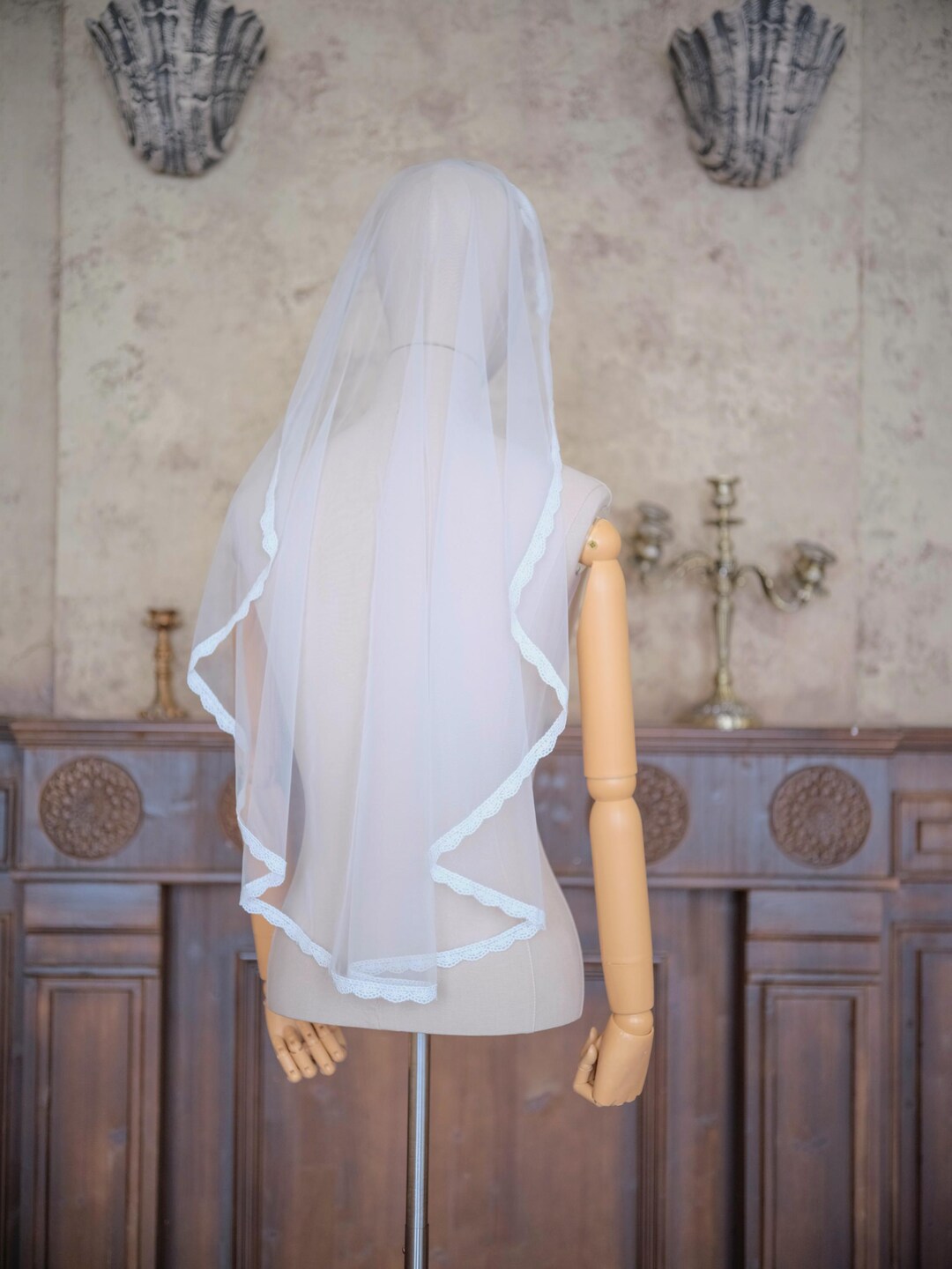 Simple Scalloped Edge Mantilla Bridal Veil Floral Lace Wedding Veil for ...