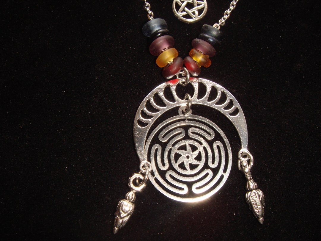 Pagan Hecate Phases of Moon With Stainless Strophalos Labyrinth Wheel ...