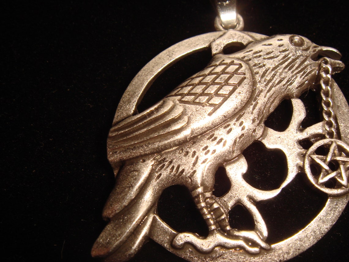 Celtic Pagan Morrigan Pewter Crow W Dangling Pentacle & W Crow Toggle ...