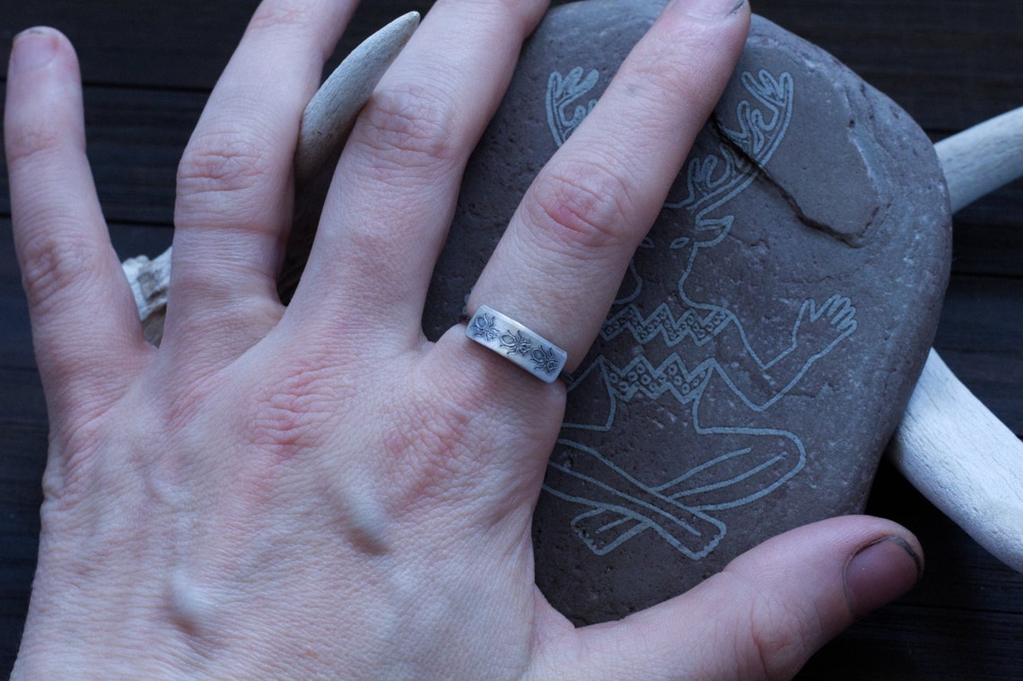 Sterling Silver Ant Ring - Row of Ants - Animal Jewelry - Bugs ...