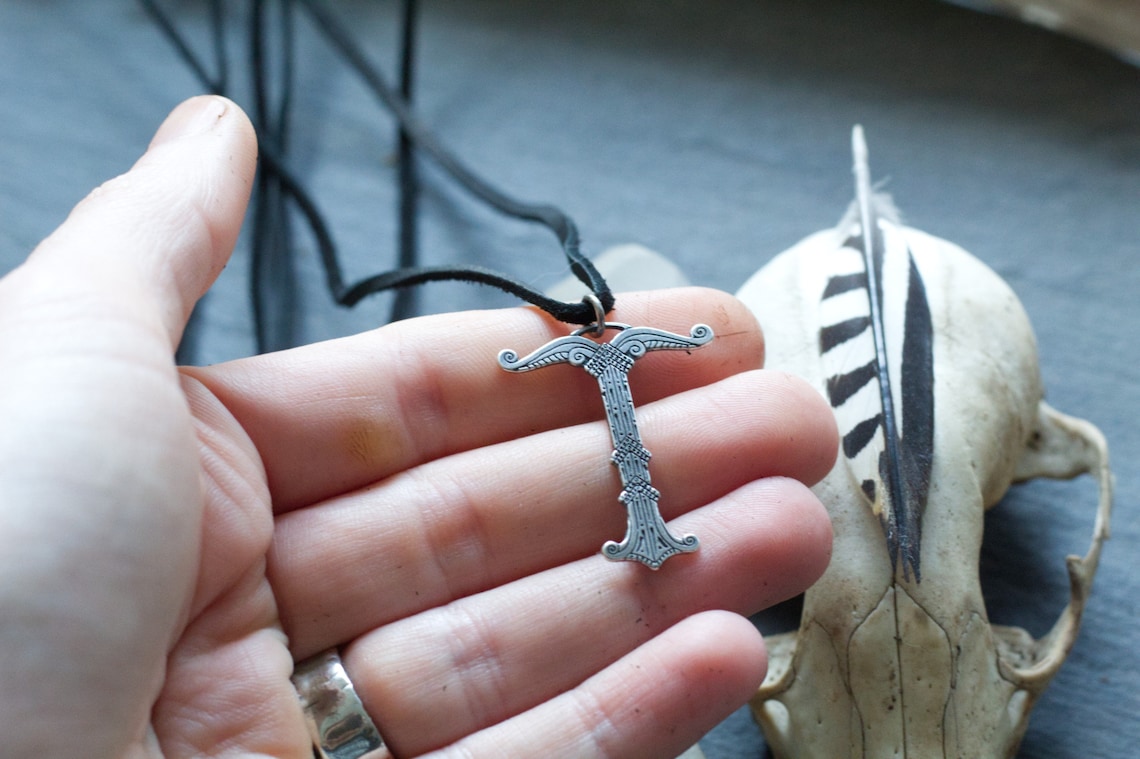 Irminsul Pendant Yggdrasil Pendant Tree of Life Pendant - Etsy