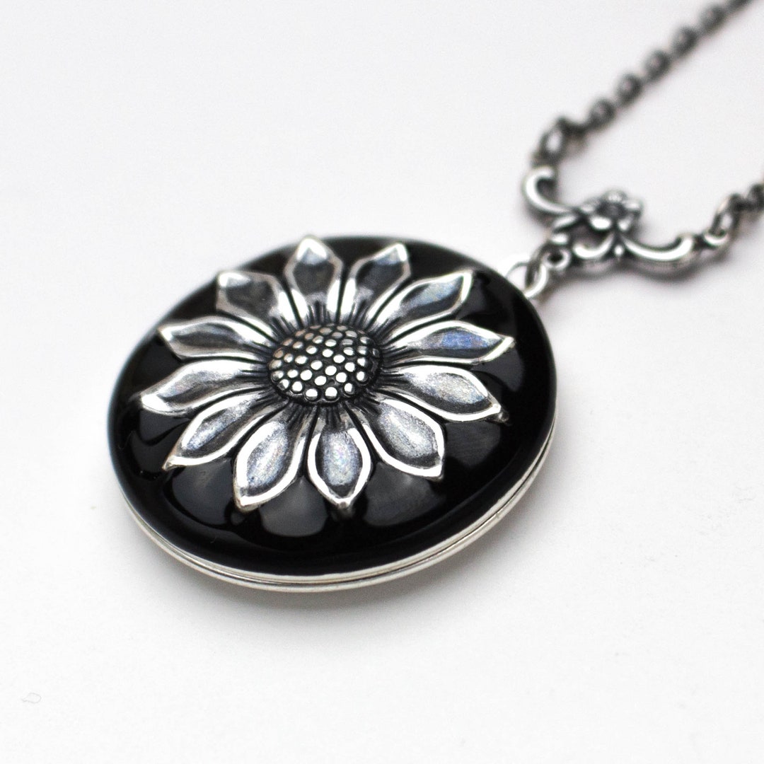 Locket - Locket Necklace for Women – Black – Locket Necklace – Round ...
