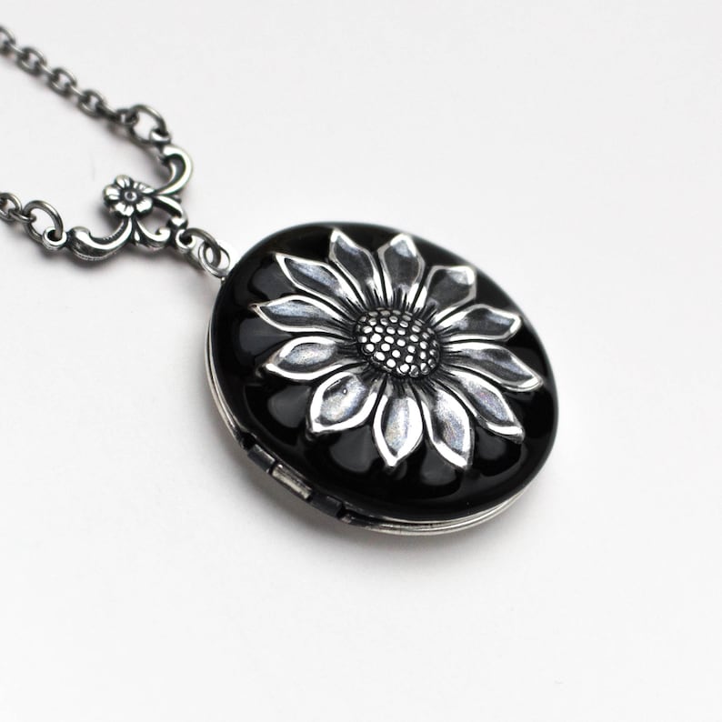Locket - Locket Necklace for Women – Black – Locket Necklace – Round ...