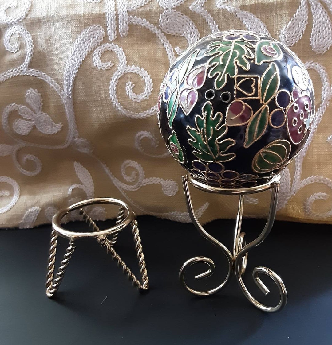 Egg/paperweight Stands, Twisted or Plain Wire - Etsy