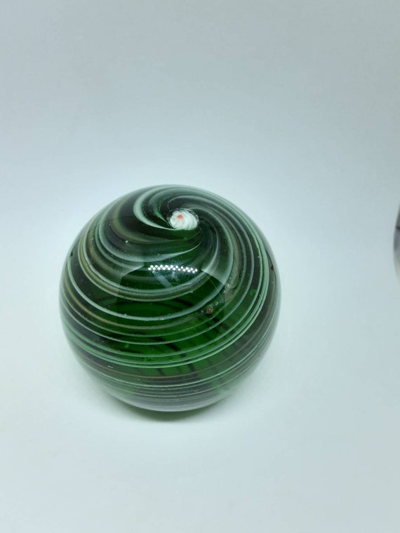 Green Paperweight Pretty in Swirls Seems to Have an - Etsy