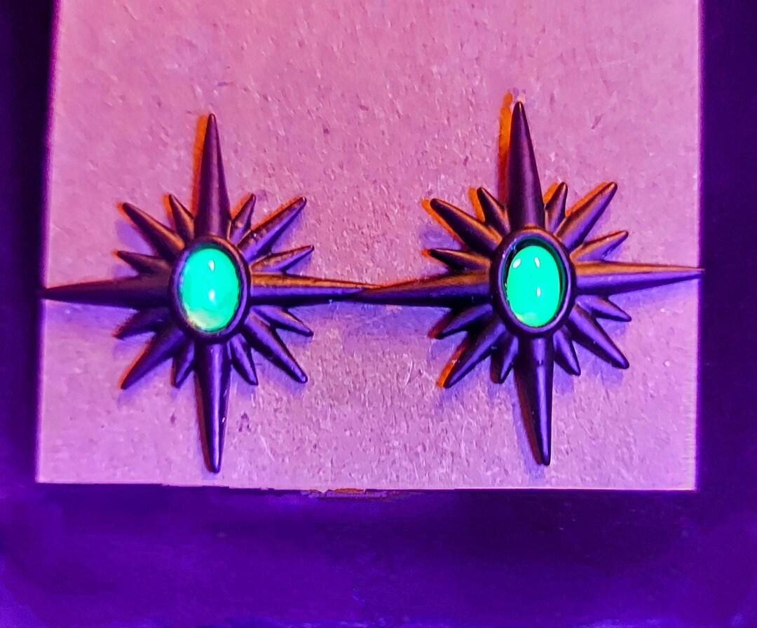 Uranium Glass Glowing Art Atomic Fire Polished Earrings!!! Light ...