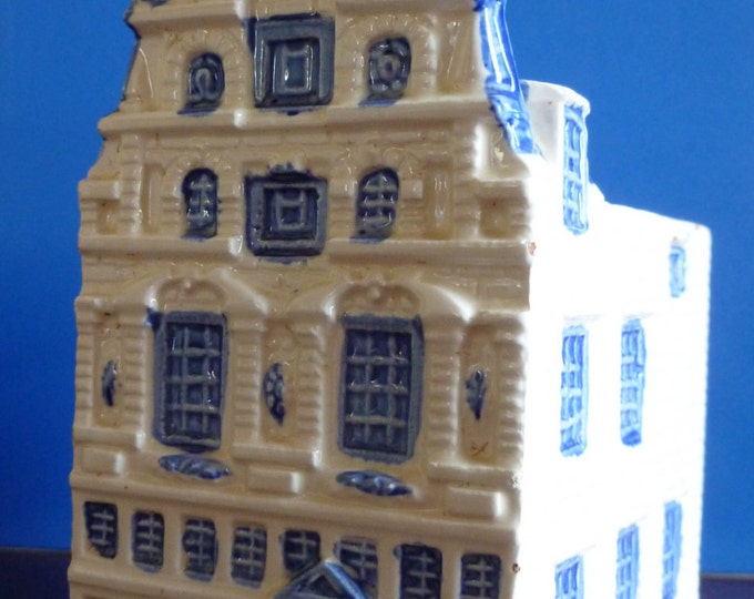 Amsterdam Canal House Pottery Delft Blauw, Sweet Little House Planter ...