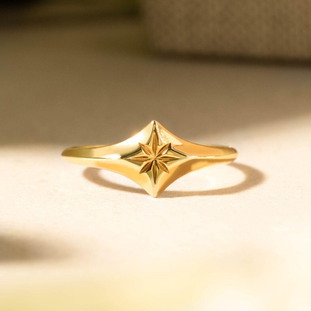 Minimalist Gold Star Signet Ring | Handmade Celestial Ring | Modern ...