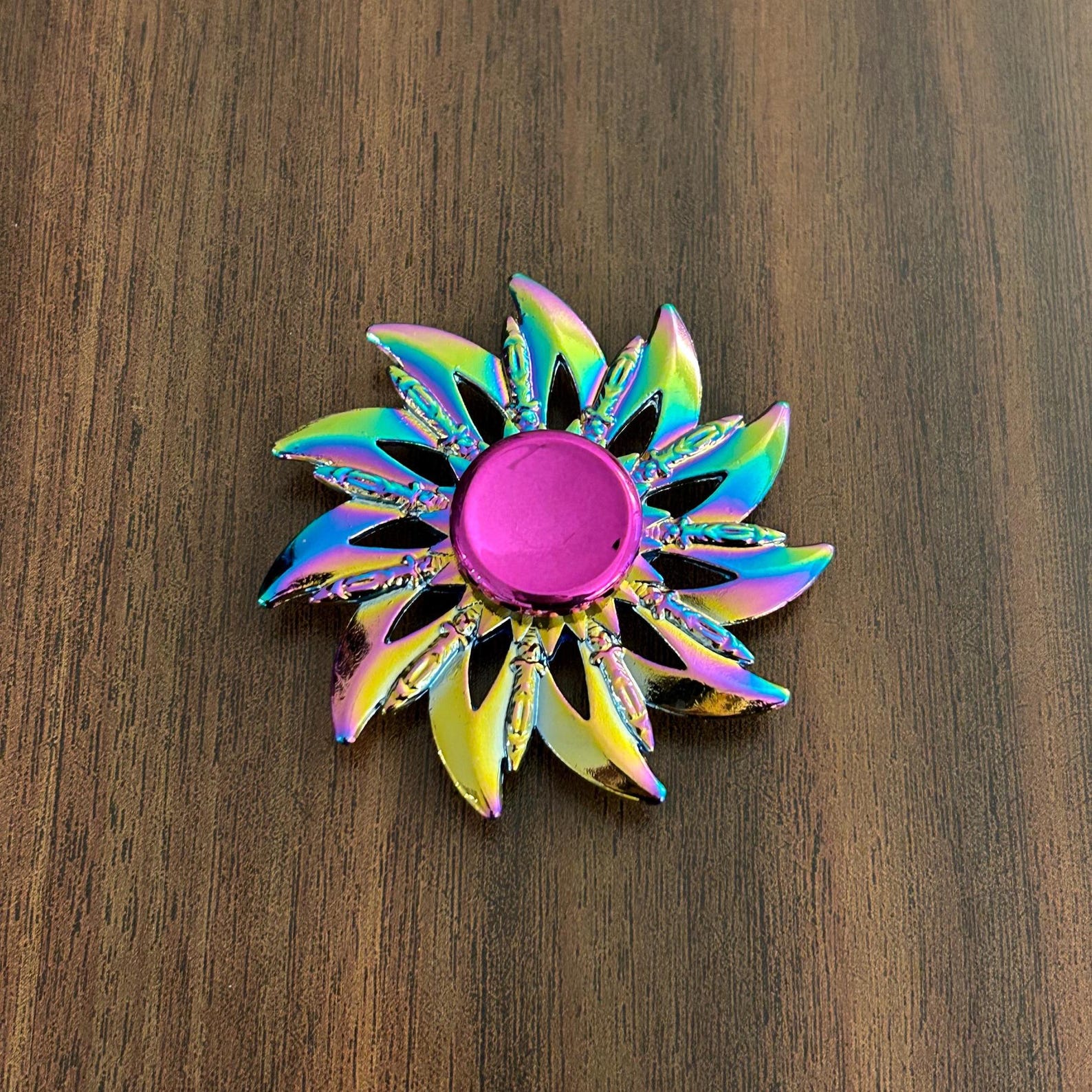 Rainbow Zenith Blade Fidget Spinner, Metal Gothic Crown Kinetic Desk ...