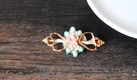 Vintage Seashell Brooch Pin, Mint Green Pink Sea Shel… - Gem