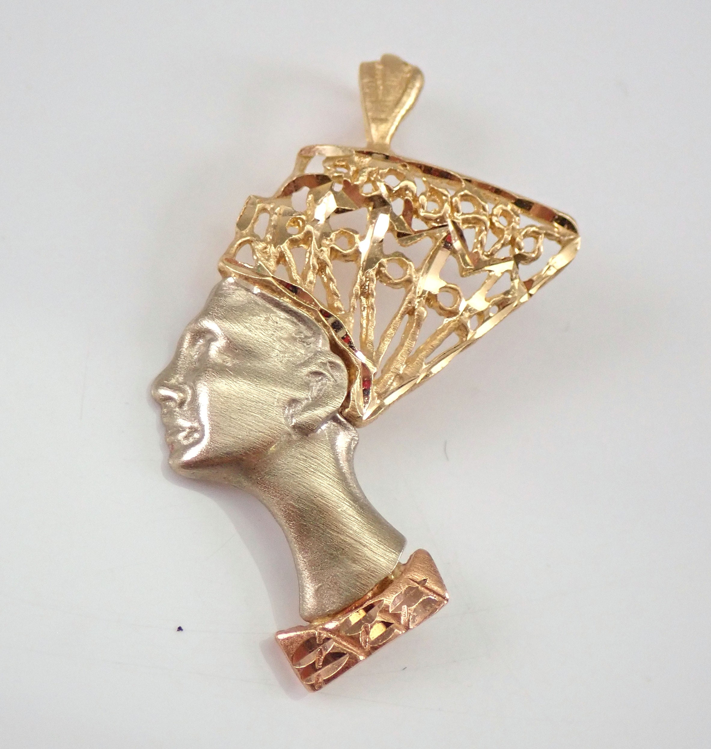 Vintage 14K Yellow Gold Charm CLEOPATRA Egyptian Nefertiti Charm Pendant